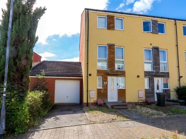 3 bedroom end of terrace house for sale