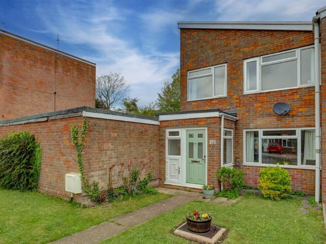 3 bedroom end of terrace house for sale