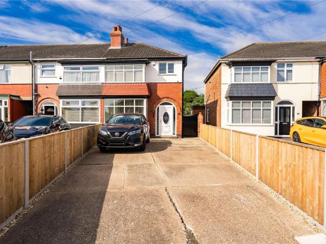3 bedroom end of terrace house for sale