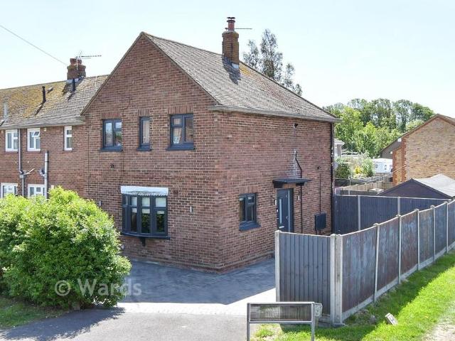 3 bedroom end of terrace house for sale