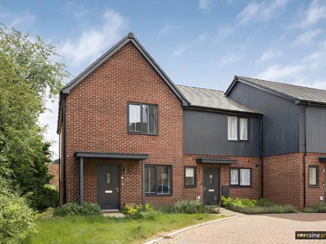 3 bedroom end of terrace house for sale
