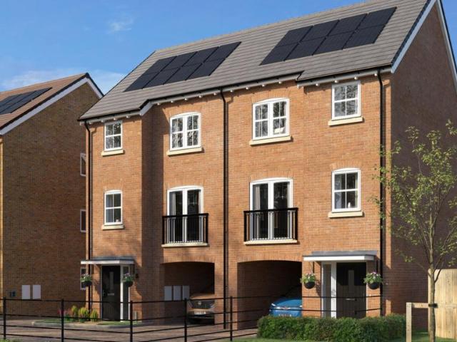 3 bedroom end of terrace house for sale