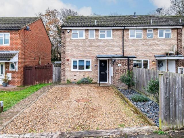 3 bedroom end of terrace house for sale
