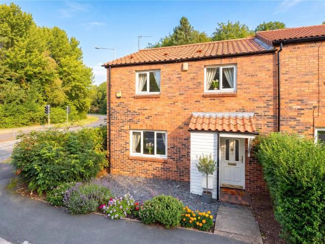 3 bedroom end of terrace house for sale