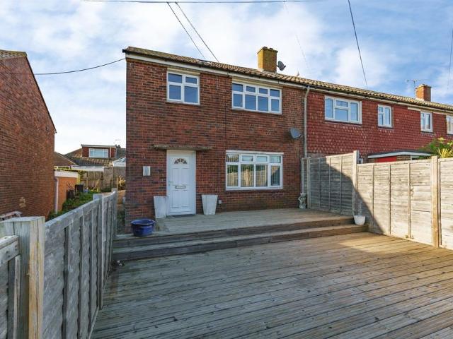 3 bedroom end of terrace house for sale
