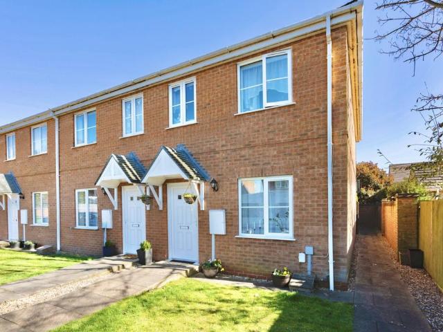 3 bedroom end of terrace house for sale