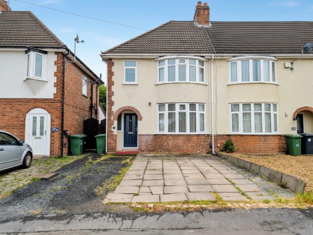 3 bedroom end of terrace house for sale