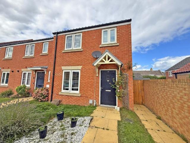 3 bedroom end of terrace house for sale