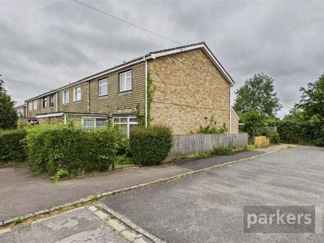 3 bedroom end of terrace house for sale