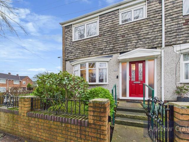 3 bedroom end of terrace house for sale