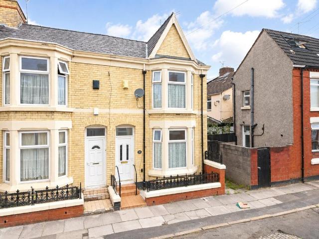 3 bedroom end of terrace house for sale