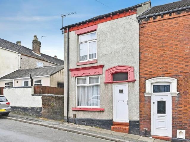 3 bedroom end of terrace house for sale