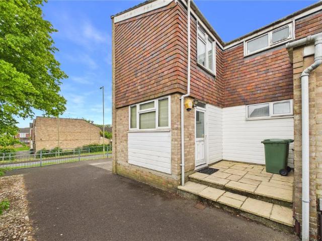 3 bedroom end of terrace house for sale