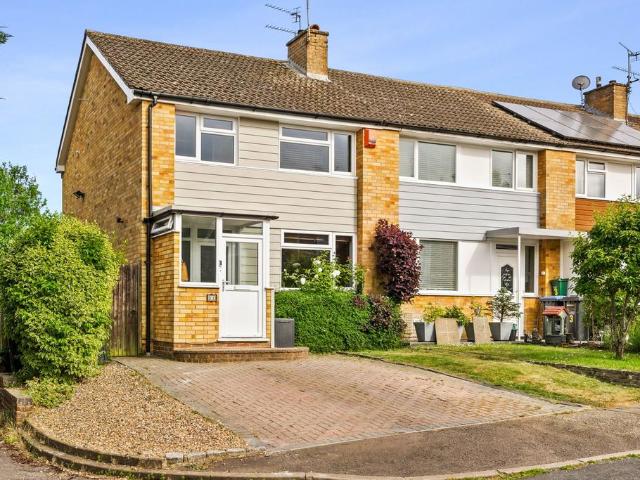 3 bedroom end of terrace house for sale