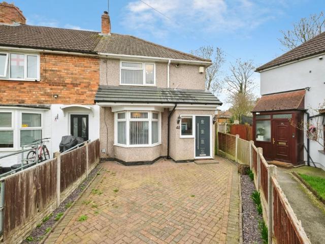 3 bedroom end of terrace house for sale