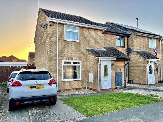 3 bedroom end of terrace house for sale