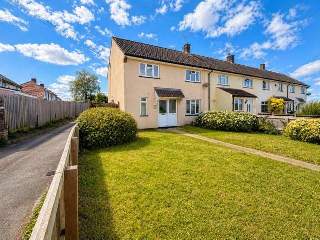 3 bedroom end of terrace house for sale