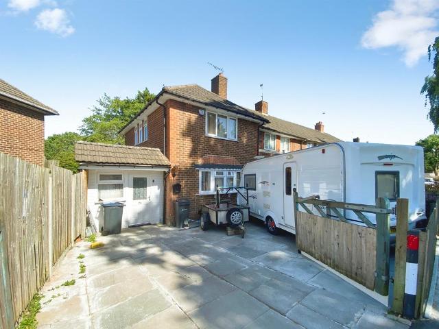 3 bedroom end of terrace house for sale