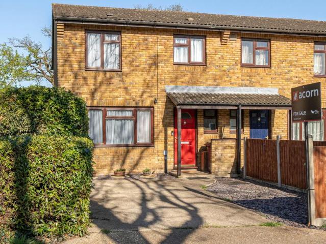 3 bedroom end of terrace house for sale