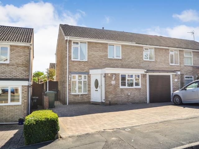 3 bedroom end of terrace house for sale