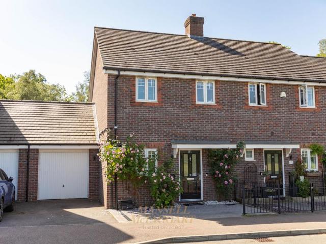 3 bedroom end of terrace house for sale