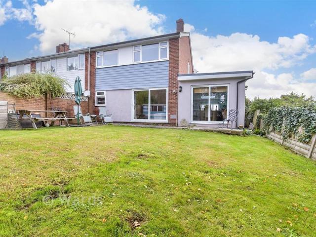 3 bedroom end of terrace house for sale