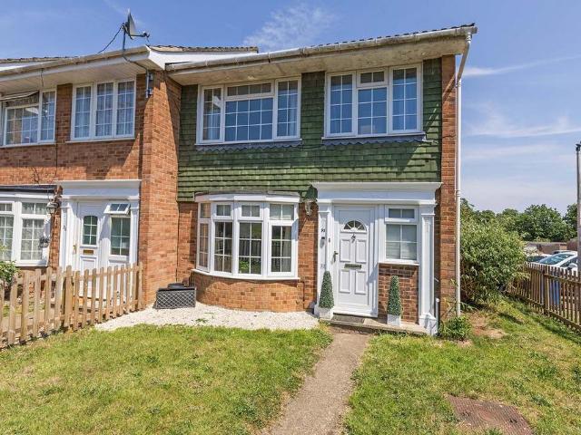 3 bedroom end of terrace house for sale