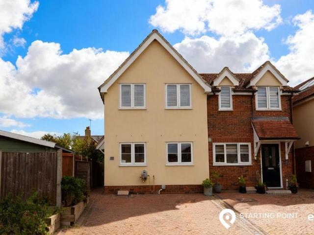 3 bedroom end of terrace house for sale