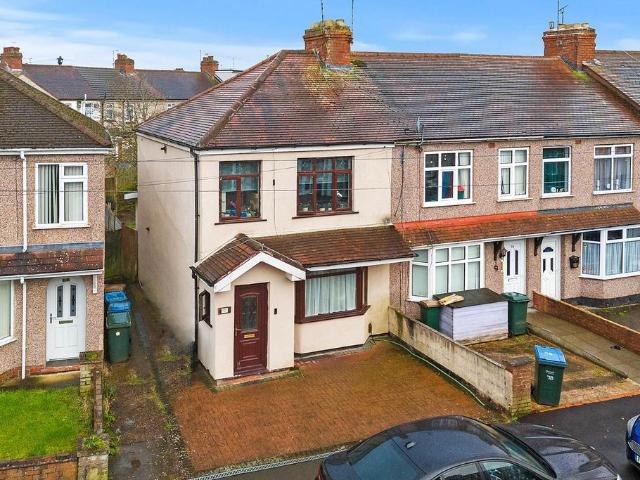 3 bedroom end of terrace house for sale