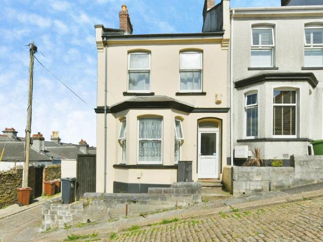 3 bedroom end of terrace house for sale