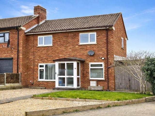 3 bedroom end of terrace house for sale