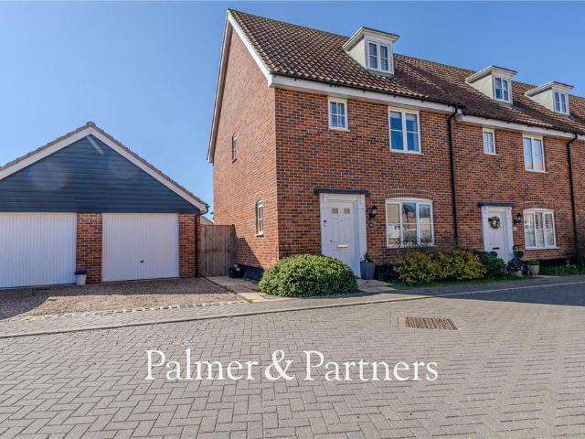 3 bedroom end of terrace house for sale