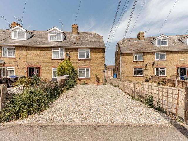 3 bedroom end of terrace house for sale