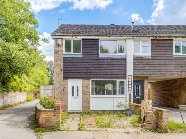 3 bedroom end of terrace house for sale