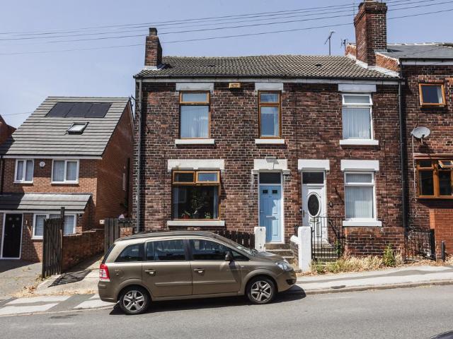 3 bedroom end of terrace house for sale