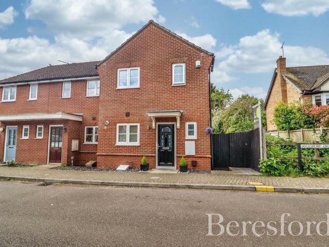 3 bedroom end of terrace house for sale