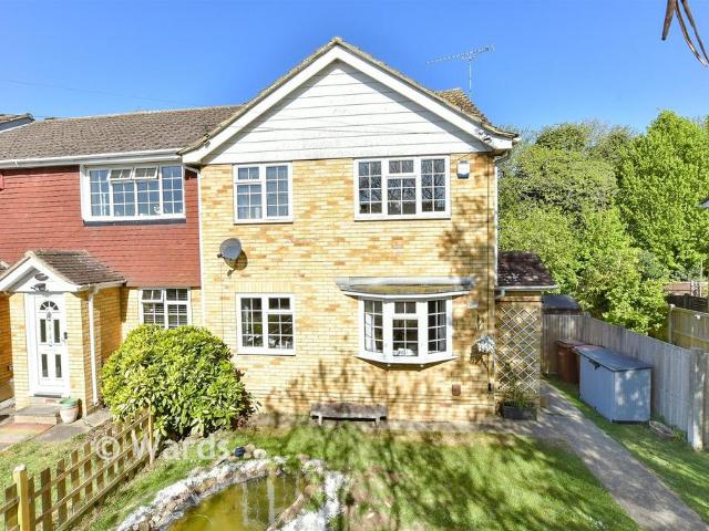3 bedroom end of terrace house for sale