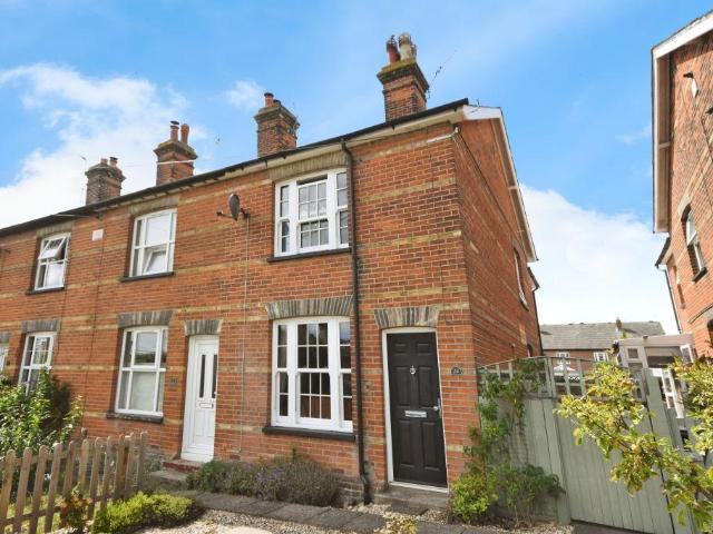 3 bedroom end of terrace house for sale