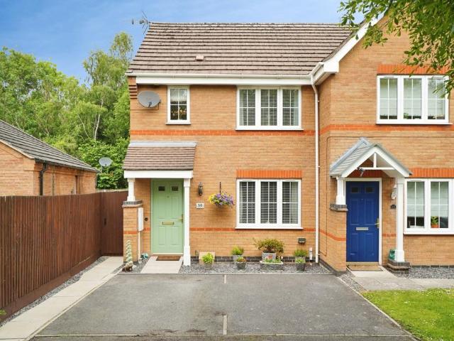 3 bedroom end of terrace house for sale