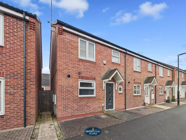 3 bedroom end of terrace house for sale