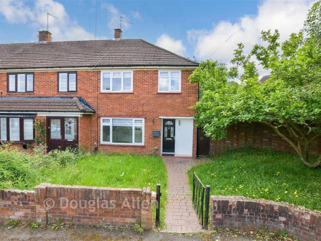 3 bedroom end of terrace house for sale
