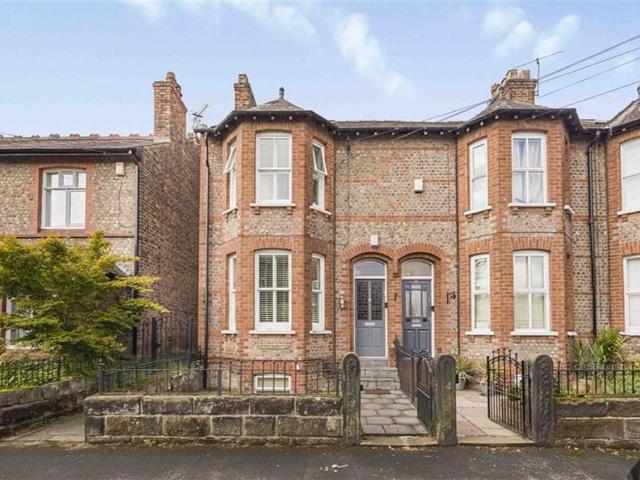 3 bedroom end of terrace house for sale