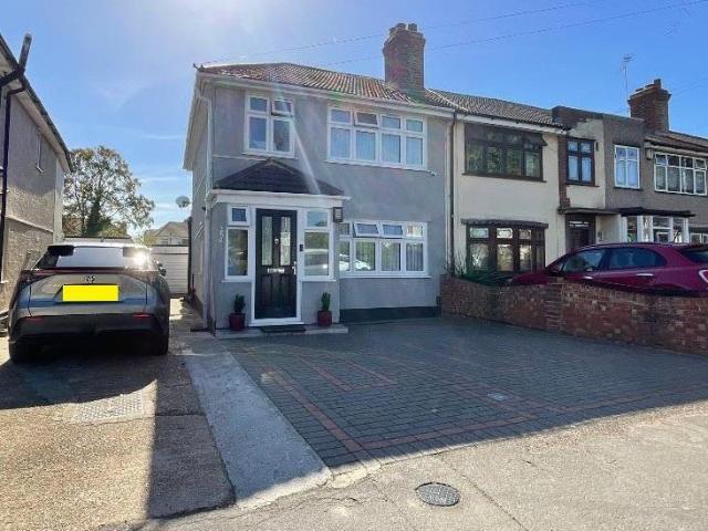 3 bedroom end of terrace house for sale