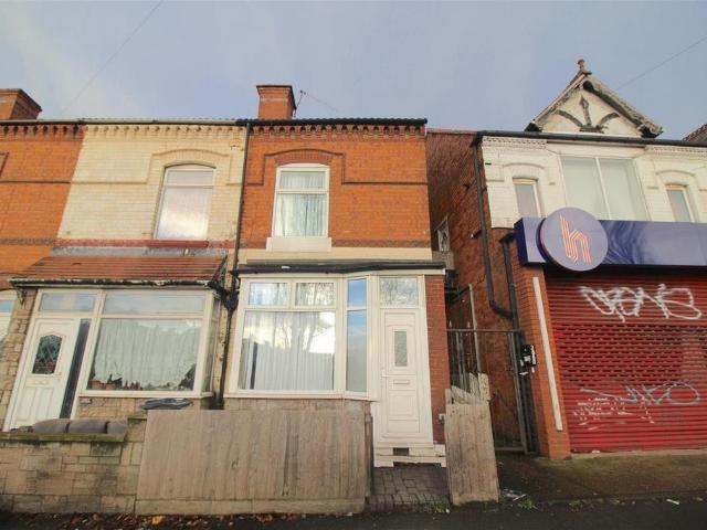 3 bedroom end of terrace house for sale