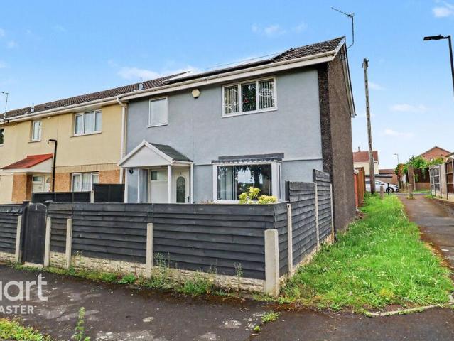 3 bedroom end of terrace house for sale