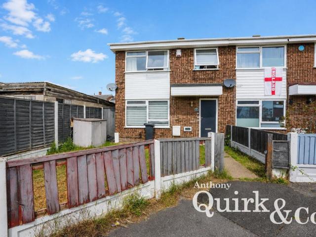 3 bedroom end of terrace house for sale