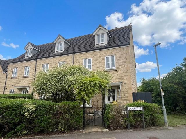 3 bedroom end of terrace house for sale