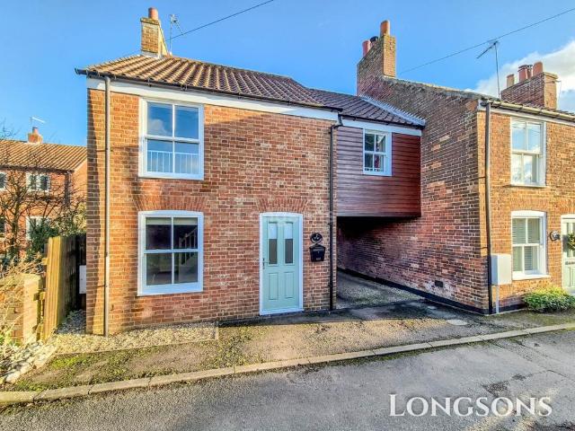 3 bedroom end of terrace house for sale