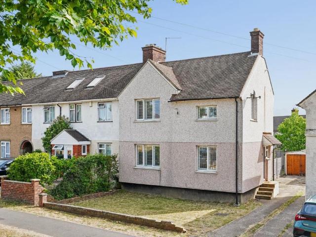 3 bedroom end of terrace house for sale