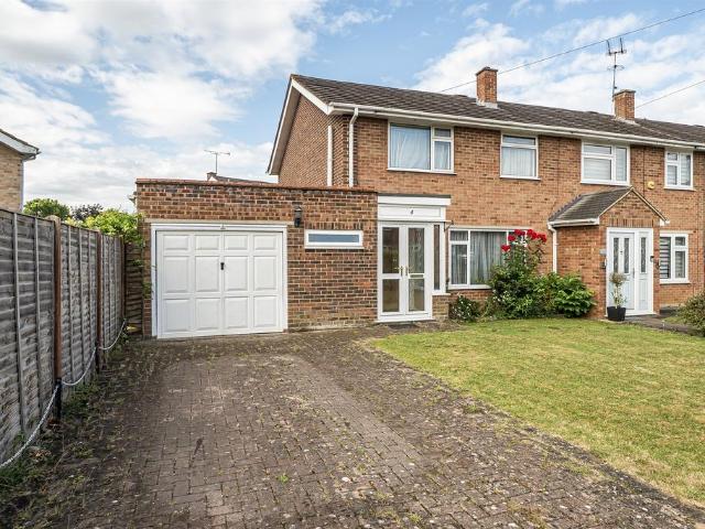 3 bedroom end of terrace house for sale